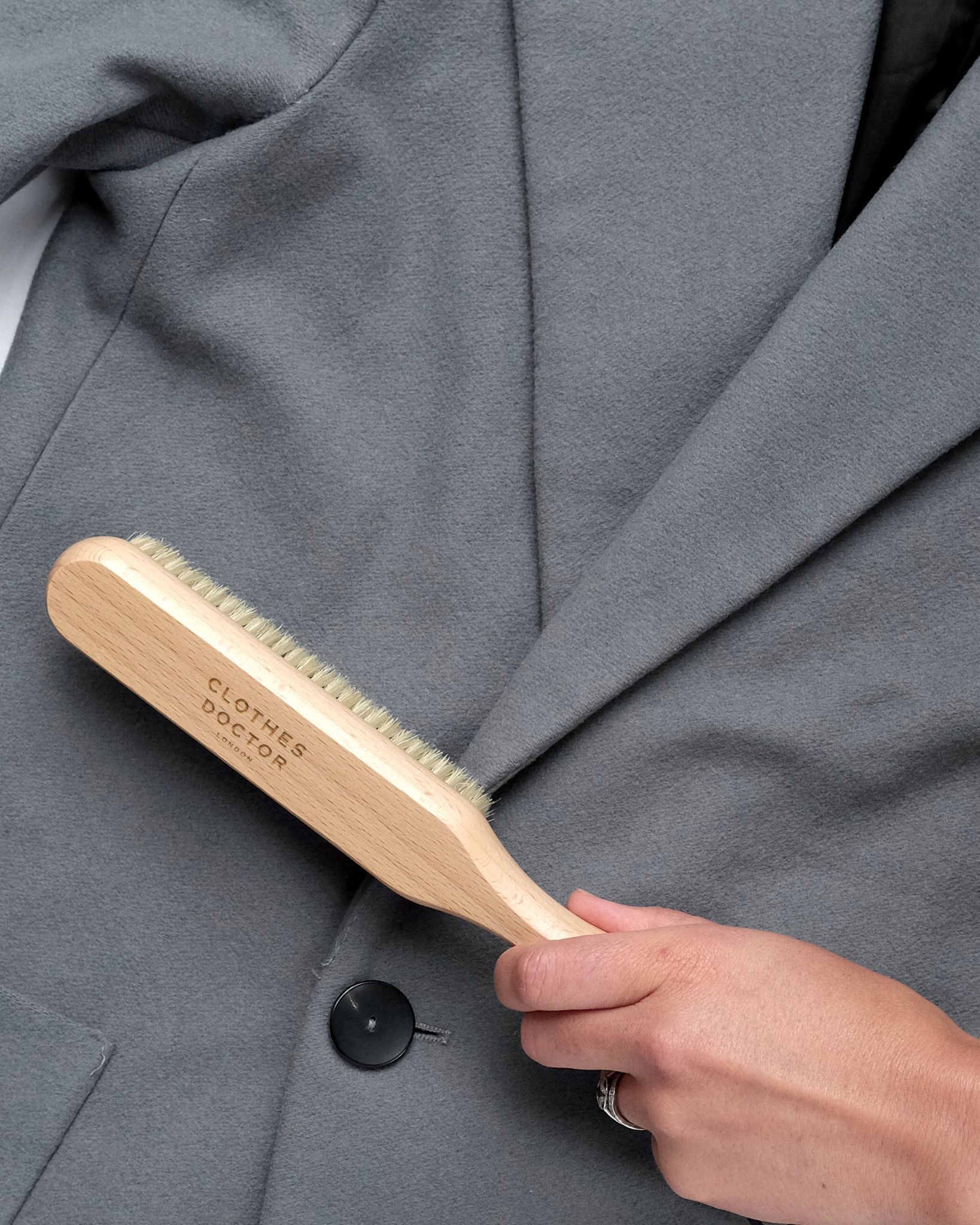 Natural Bristle Clothes Brush - Clothes Doctor