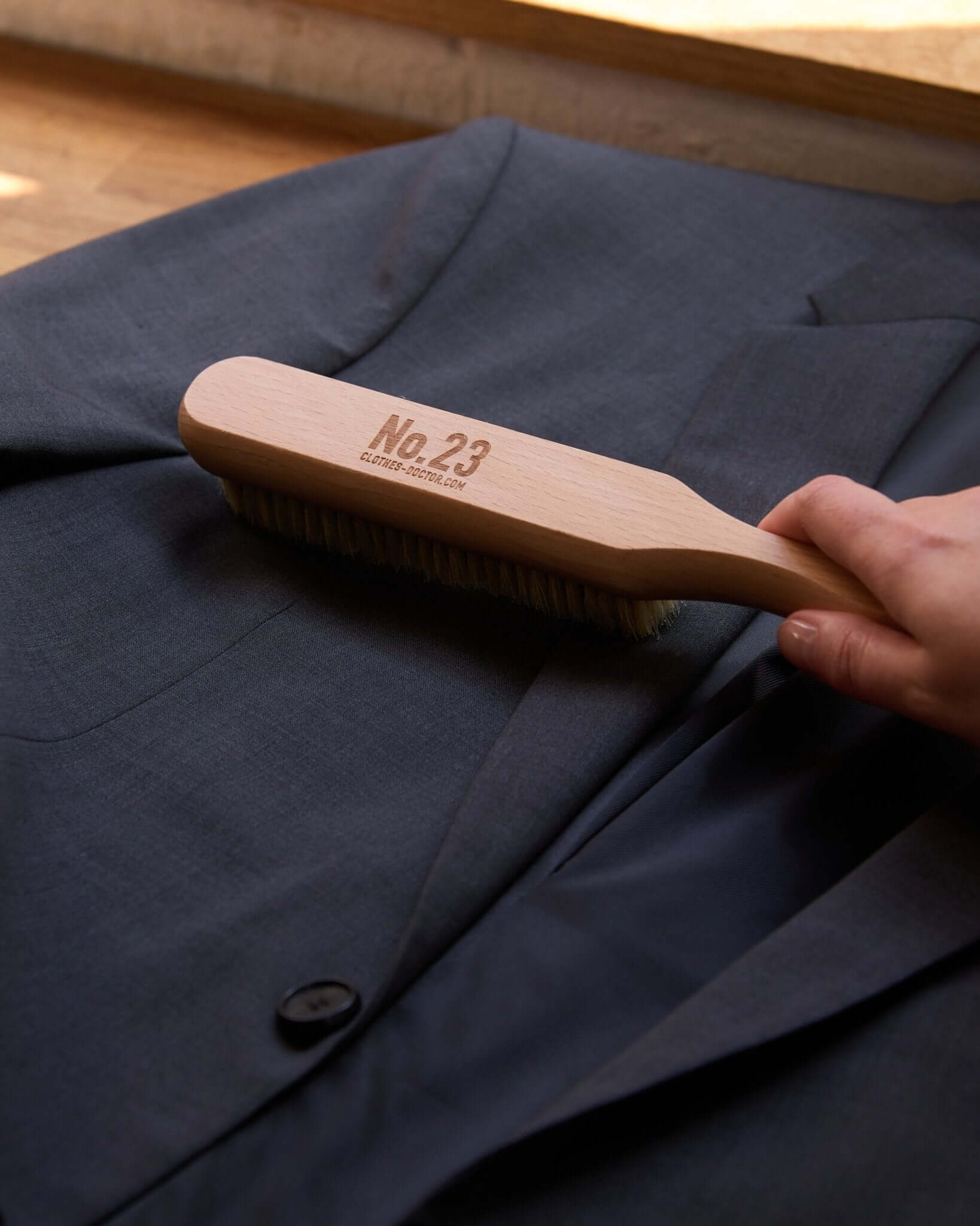 Natural Bristle Clothes Brush - Clothes Doctor